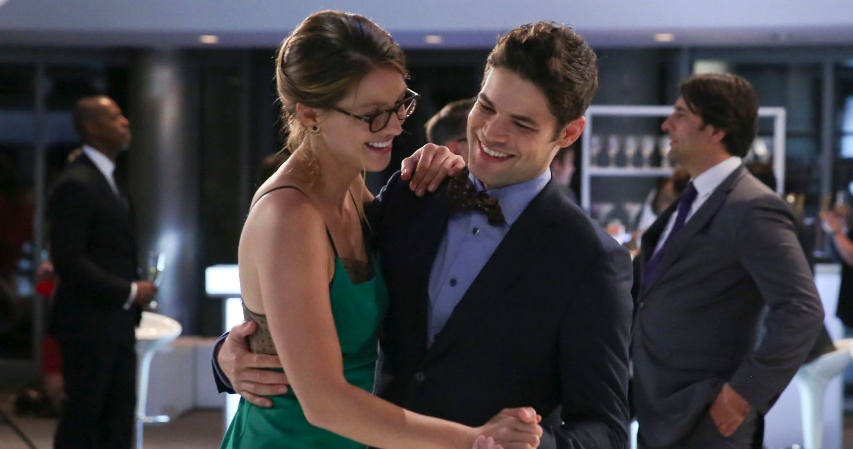 Arrowverse: Why Kara And Winn Aren't Real Friends | ScreenRant