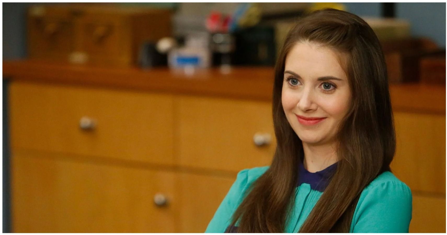 Community: 10 Ways Annie Got Worse & Worse | ScreenRant