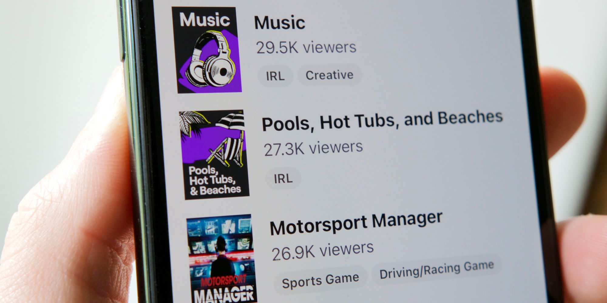 Why Twitch Has Added A 'Pools, Hot Tubs, and Beaches' Category