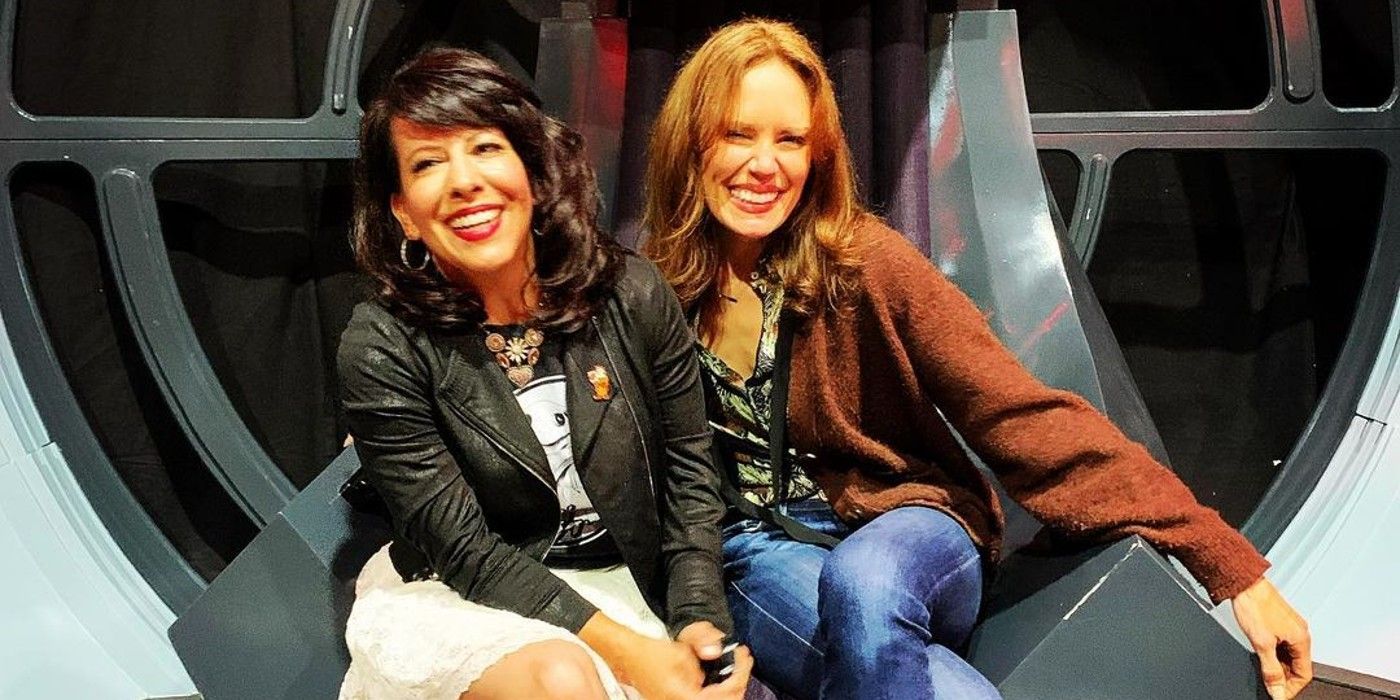 The Mandalorian’s Frog Lady & Armorer Actors Pose with The Emperor’s Throne